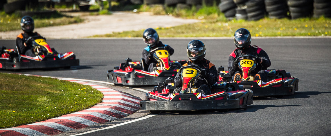 Adult Karting Sessions :: Three Sisters Circuit